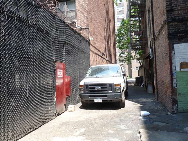 ON BROADWAY ALLEY - Forgotten New York