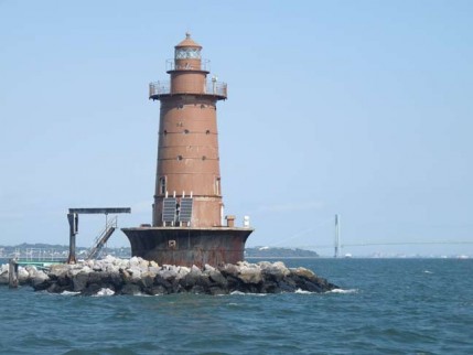 LIGHTHOUSES OF SOUTHERN NEW YORK HARBOR - Forgotten New York
