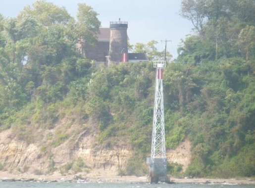 LIGHTHOUSES OF SOUTHERN NEW YORK HARBOR - Forgotten New York