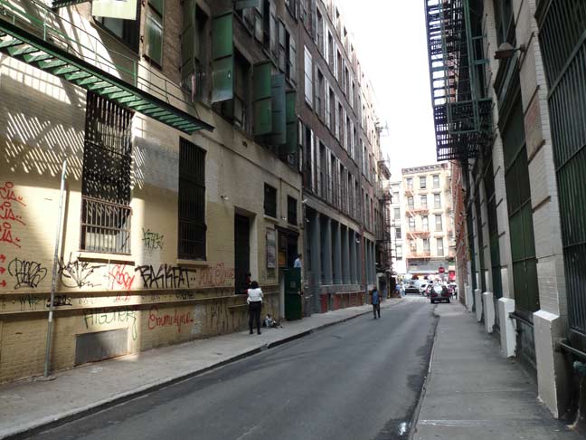 CORTLANDT ALLEY, Tribeca - Forgotten New York