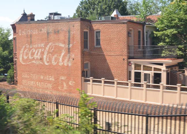SUNDRY SIGNS - Forgotten New York