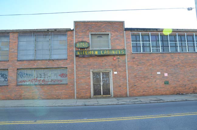 SUNDRY SIGNS - Forgotten New York