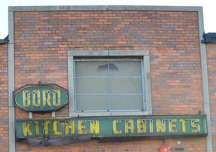 SUNDRY SIGNS - Forgotten New York