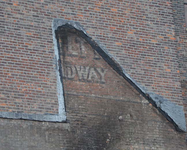 SUNDRY SIGNS - Forgotten New York