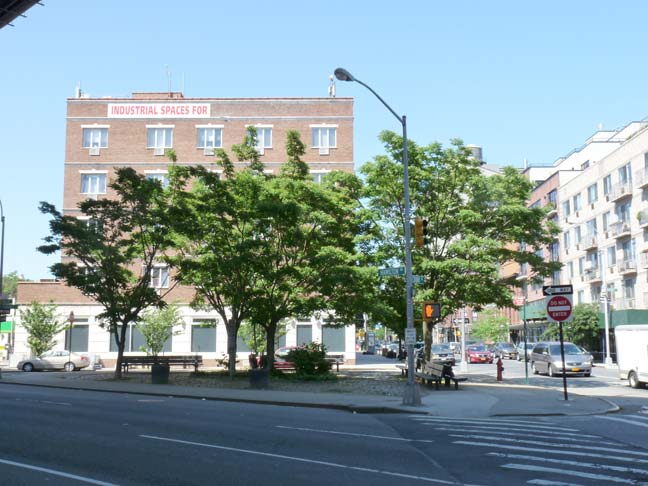 113.cough.triangle - Forgotten New York