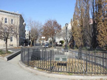 WALKING IN NORTH BROOKLYN - Forgotten New York