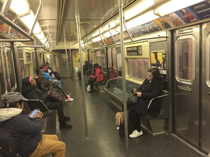 FAREWELL R-42 SUBWAY CARS - Forgotten New York