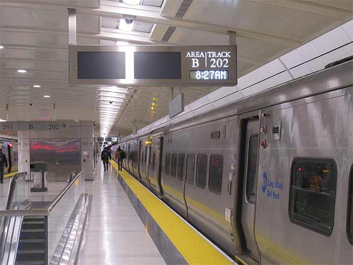 upper-track-level - Forgotten New York